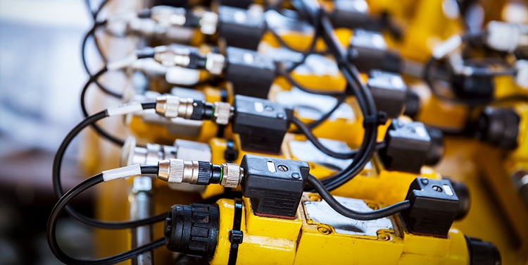 Instalación a medida | Elmek - digital industry